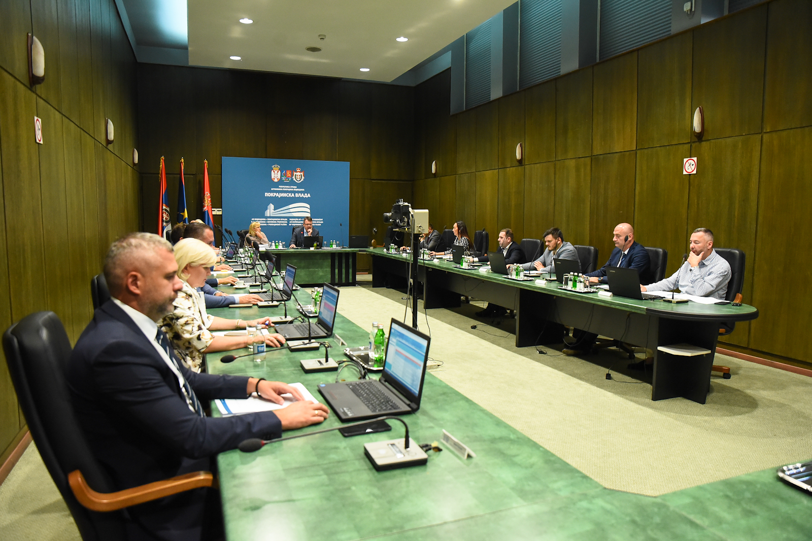 Za kupovinu nekretnine čiji je vlasnik žena dvostruko više novca ... Za kupovinu nekretnine čiji je vlasnik žena dvostruko više novca ...